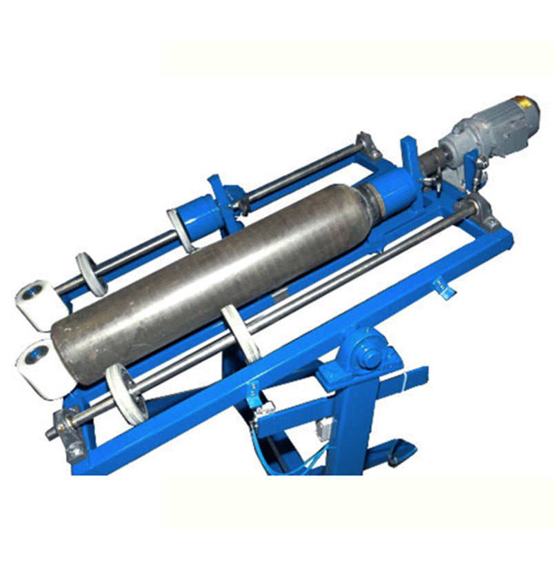 Internal Cleaning Machine for Small Gas Cylinders — L. Ronning