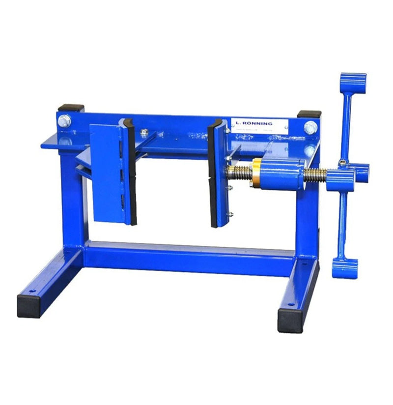 Manual Clamping Support for Free-Standing Installation — L. Ronning