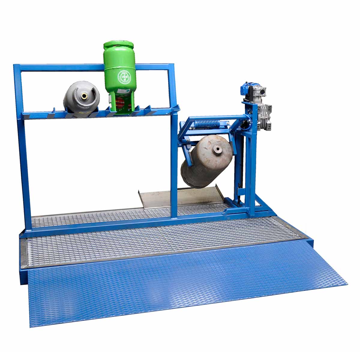 Internal Washing Equipment for Welded Cylinders — L. Ronning